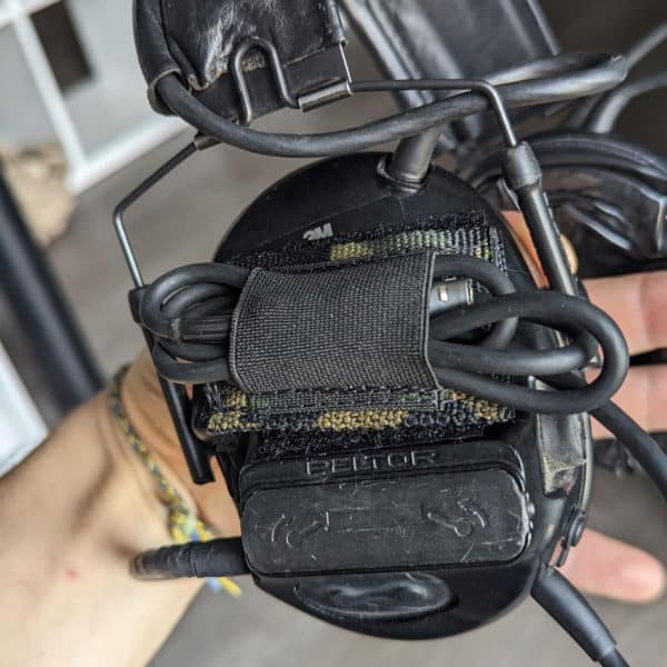 Helmet cable management - Pandatac